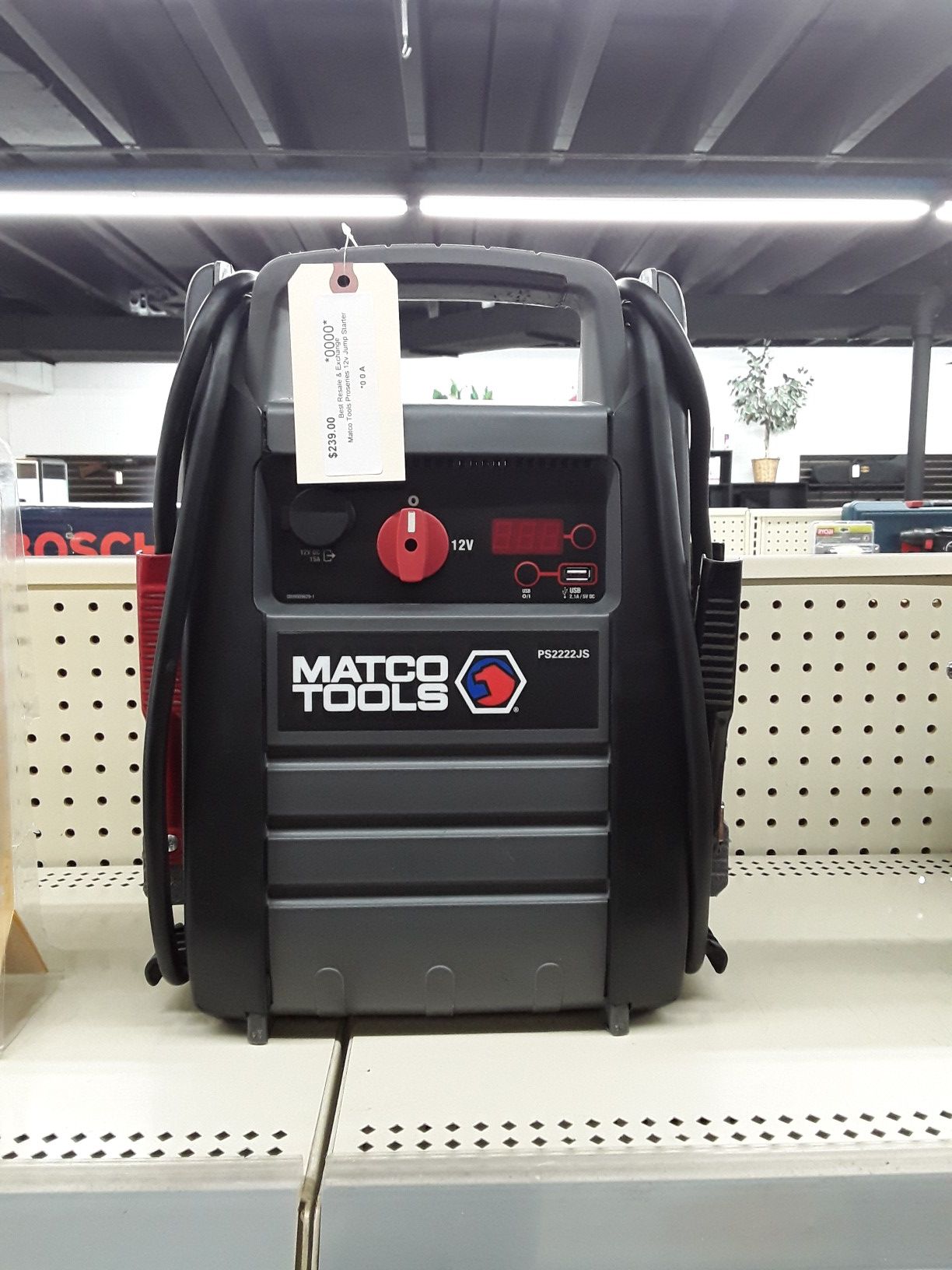 Matco Tools Proseries 12v Jump Starter for Sale in Eastlake, OH - OfferUp
