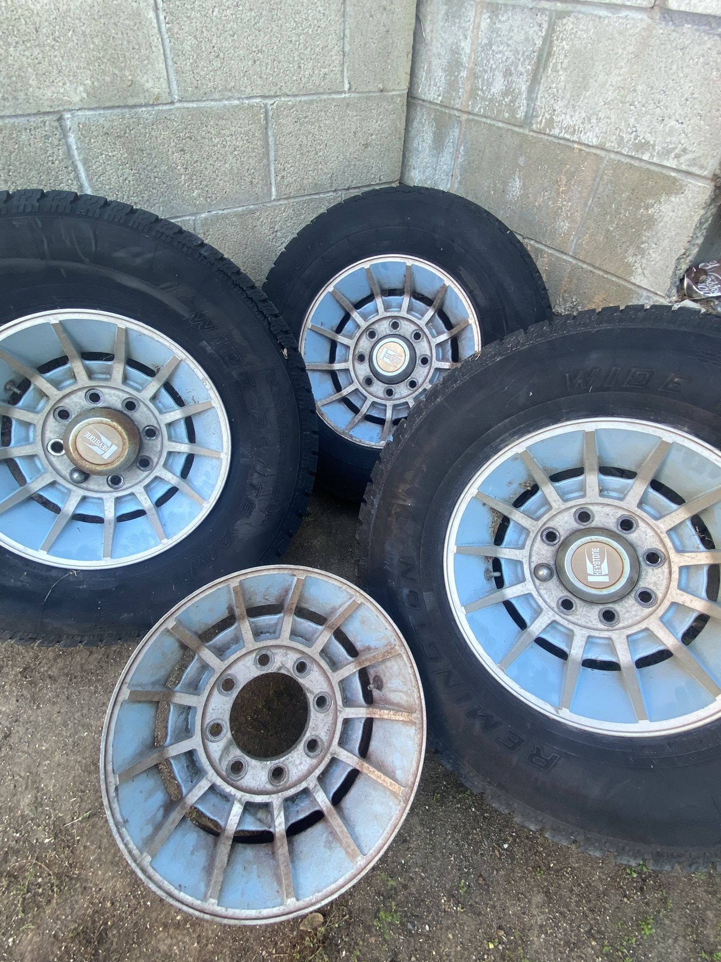 8 Lug Chevy Wheels for Sale in Spring Valley, CA - OfferUp