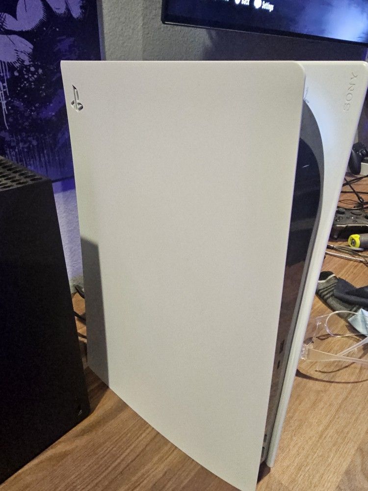 PS5 DISK EDITION for Sale in Moreno Valley, CA - OfferUp