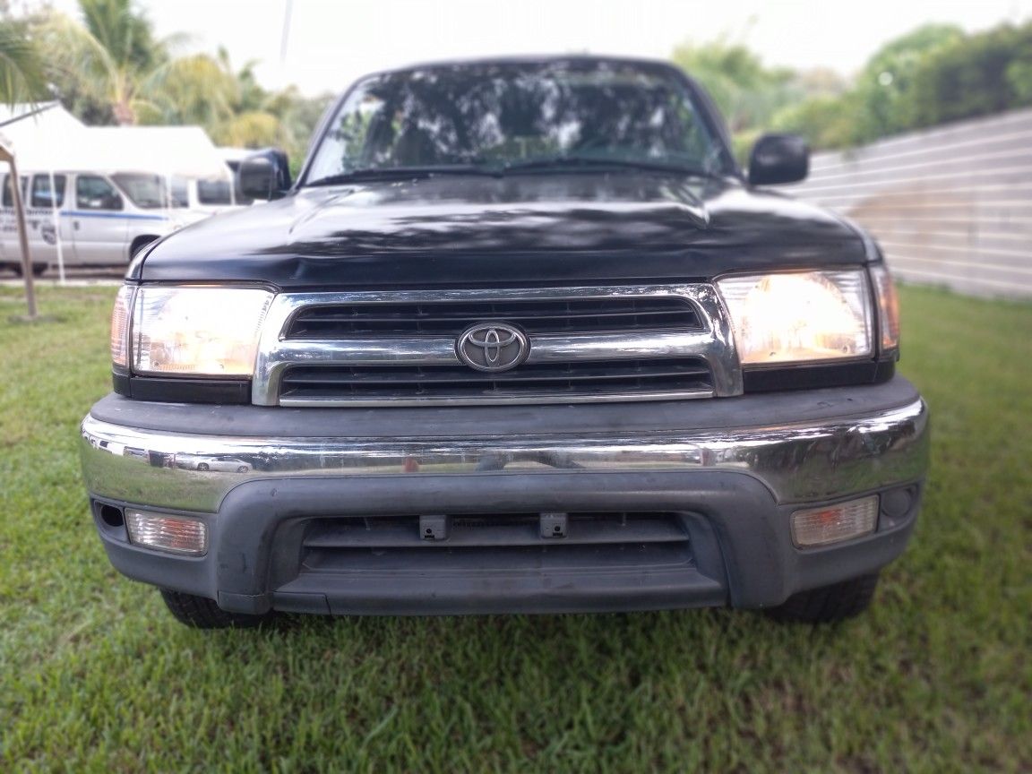 2001 Toyota 4Runner for Sale in Fort Lauderdale, FL - OfferUp