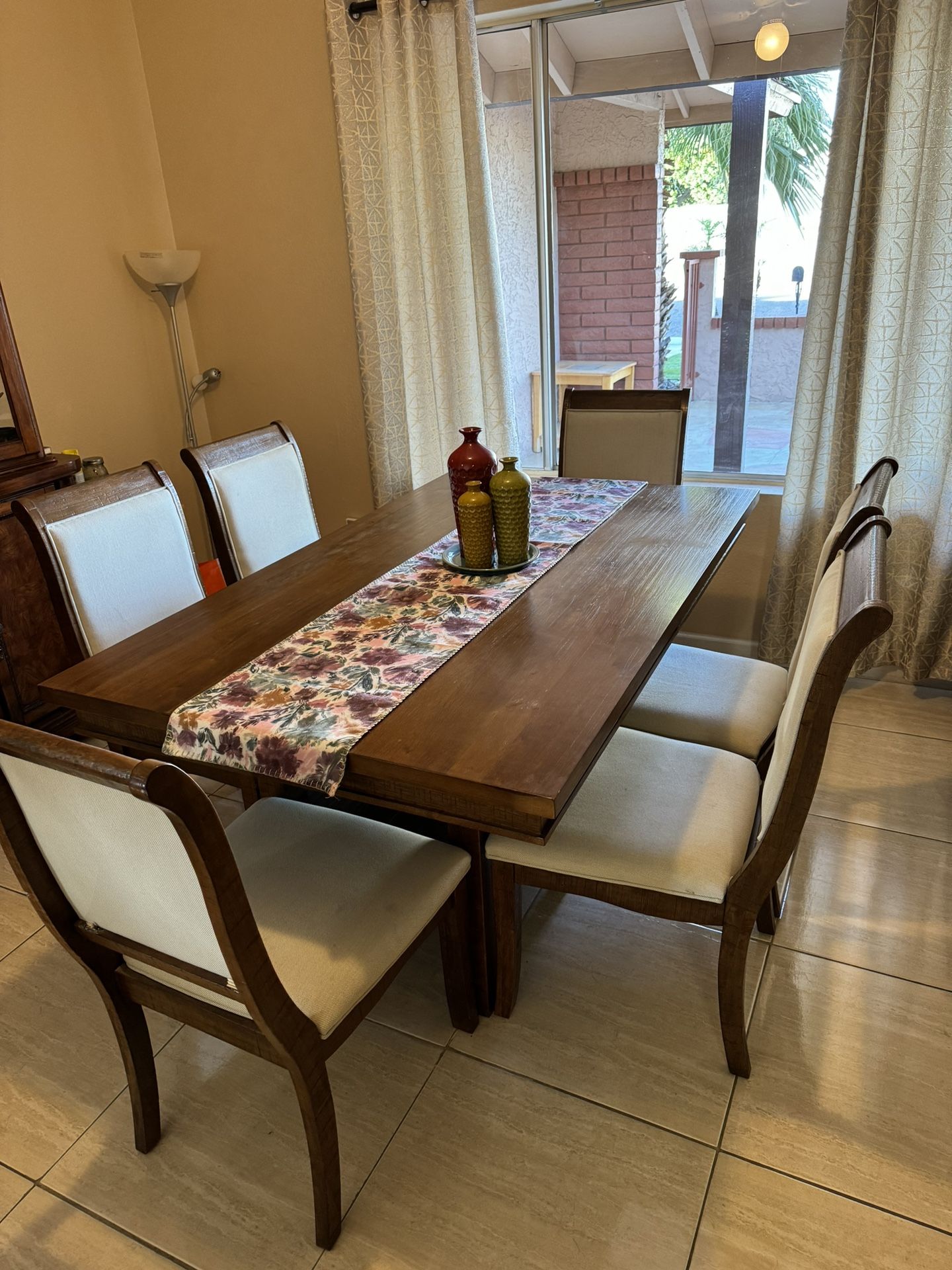 Kitchen Table / Dining Room for Sale in Glendale, AZ - OfferUp