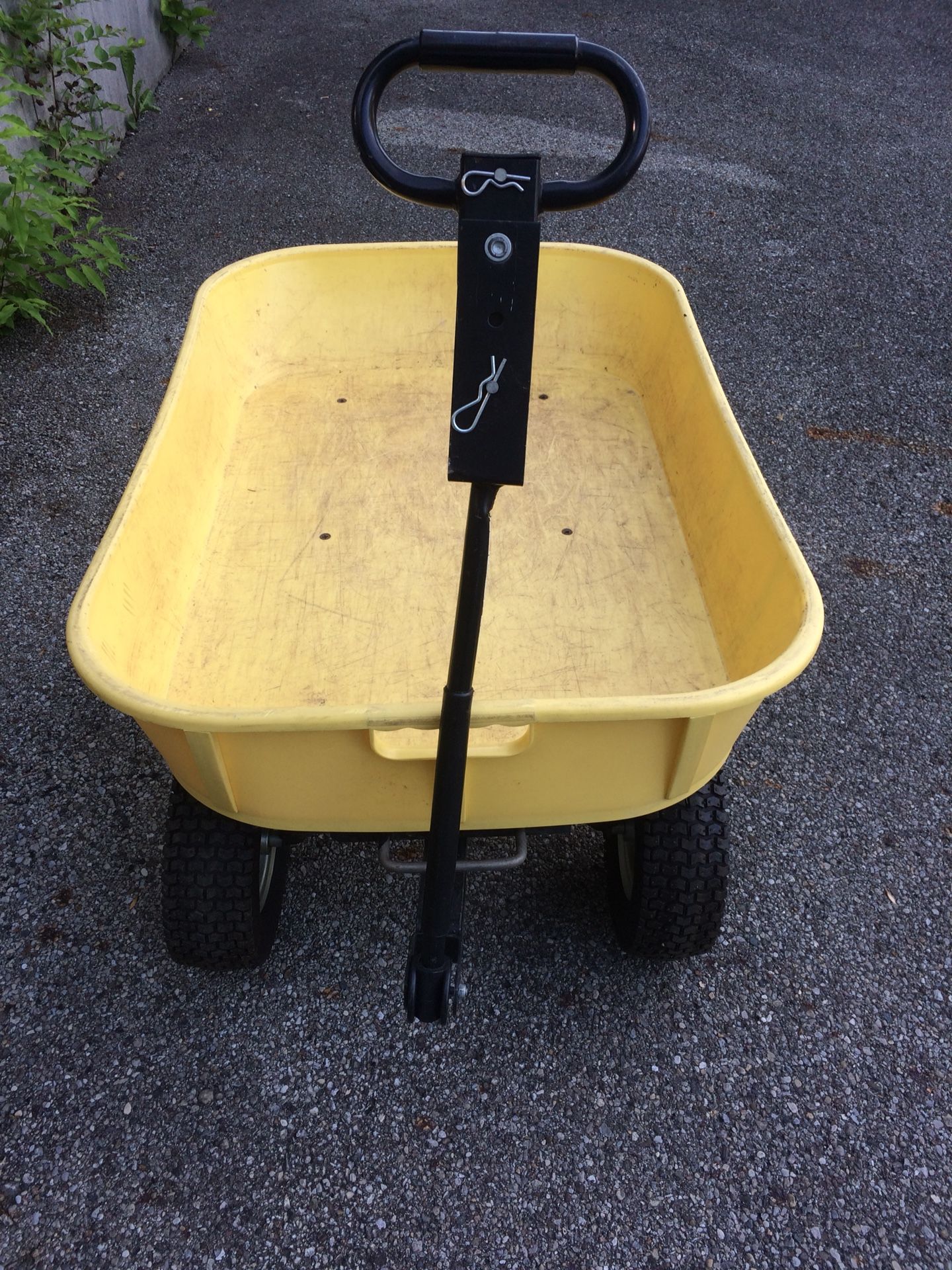 Vigoro Dumping Garden Cart | Fasci Garden