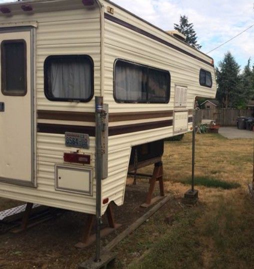 Western wilderness truck camper for Sale in Aberdeen, WA - OfferUp