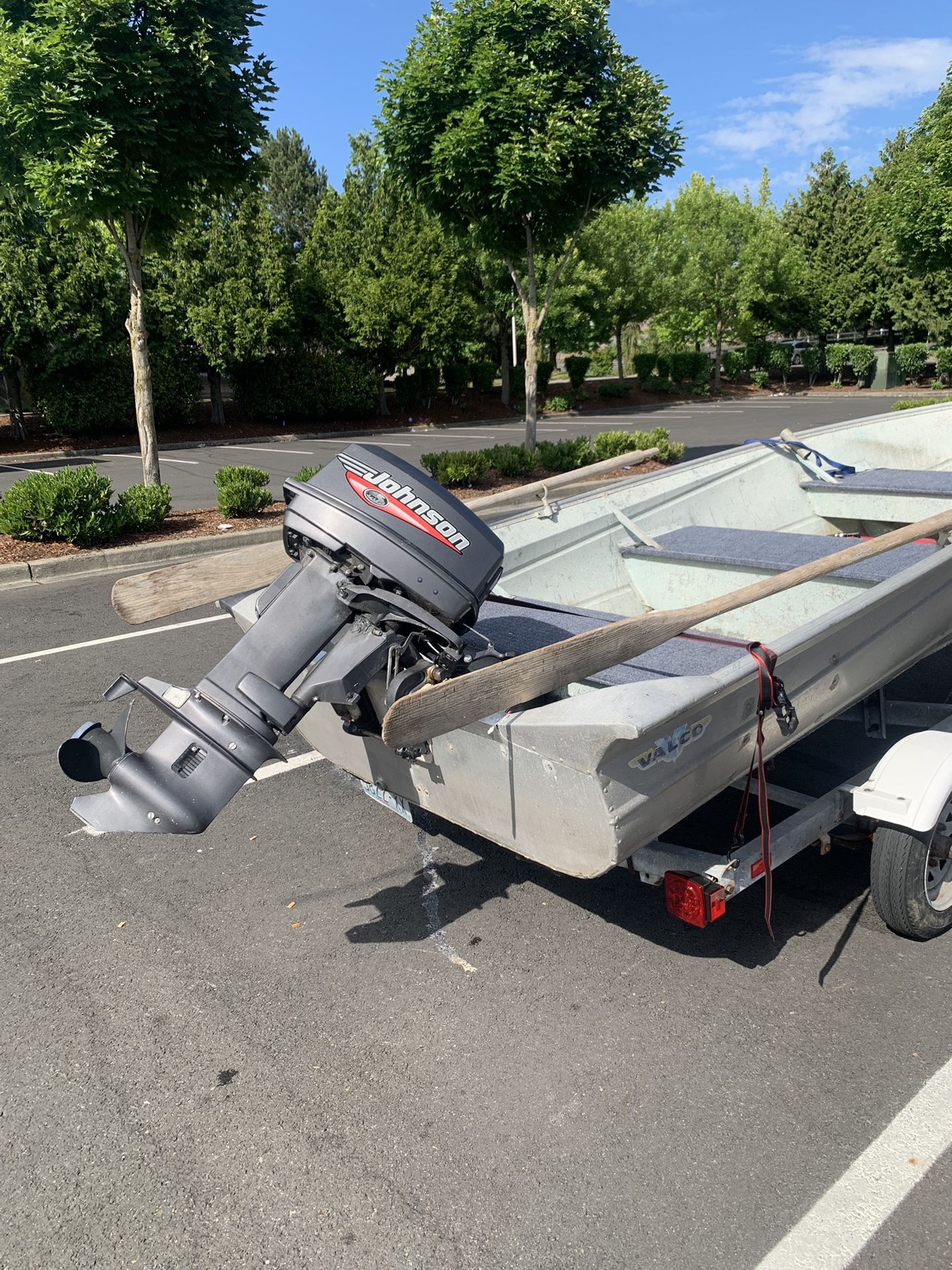 14 Foot Valco Aluminum Boat for Sale in Auburn, WA - OfferUp