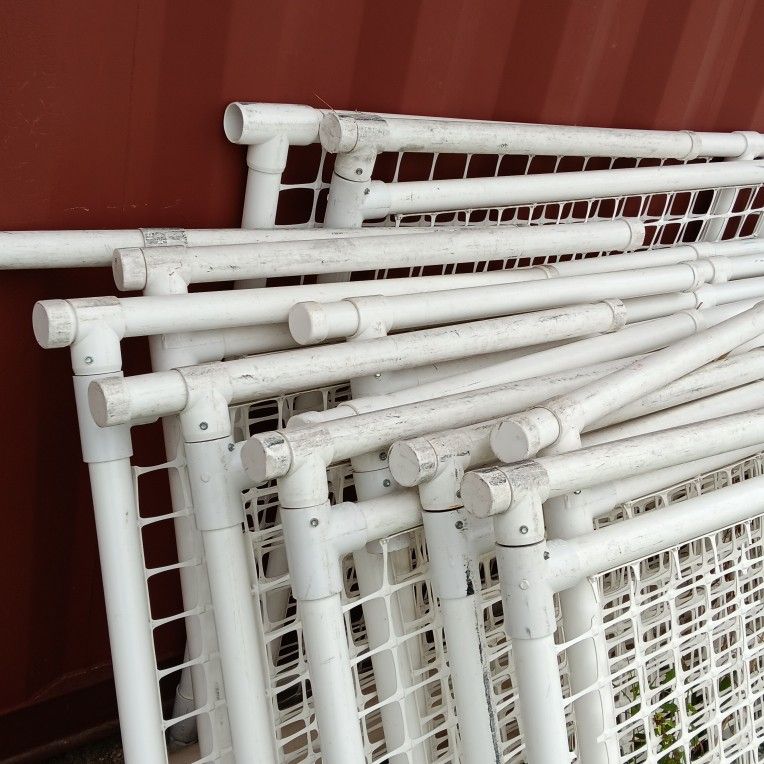 FENCE / DIVIDERS ~ High-Density Polyethylene Fencing / Divider in White ...