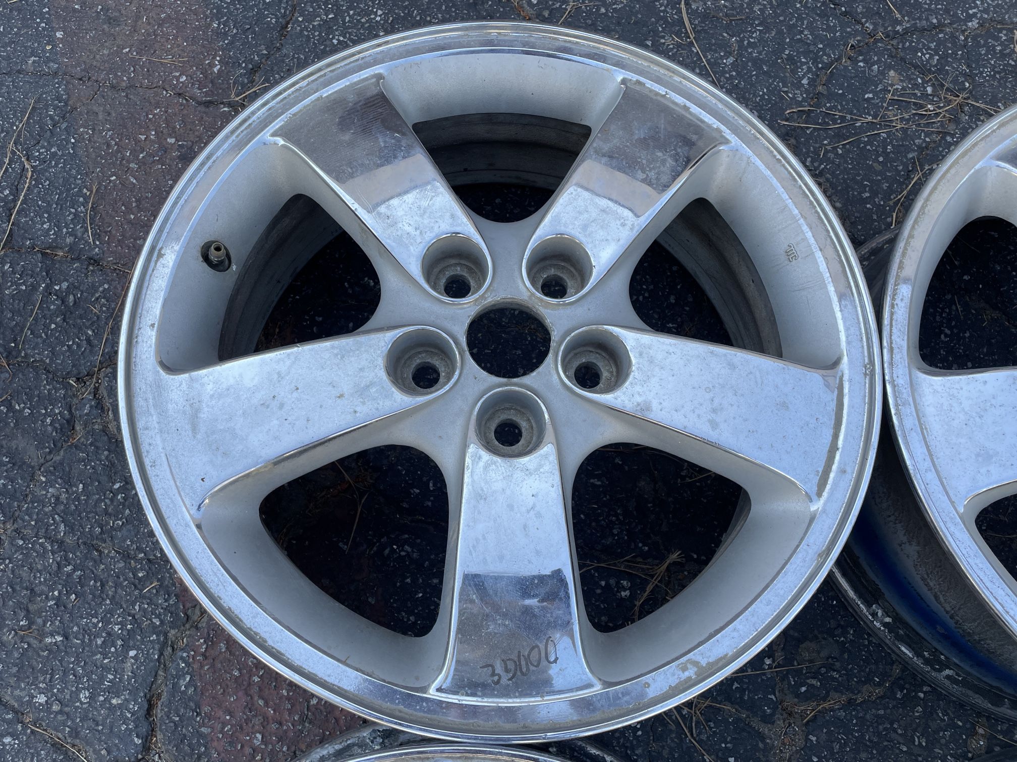 Dodge stratus 17 inch chrome rims. Fits Caliber, avenger, Chrysler for ...