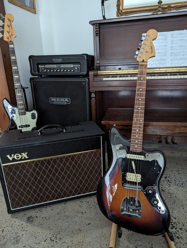 Fender Jaguar & VOX Amp for Sale in San Diego, CA - OfferUp