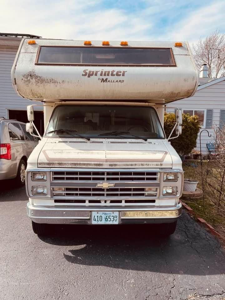 1987 Chevy Sprinter by Mallard for Sale in Round Lake Heights, IL - OfferUp