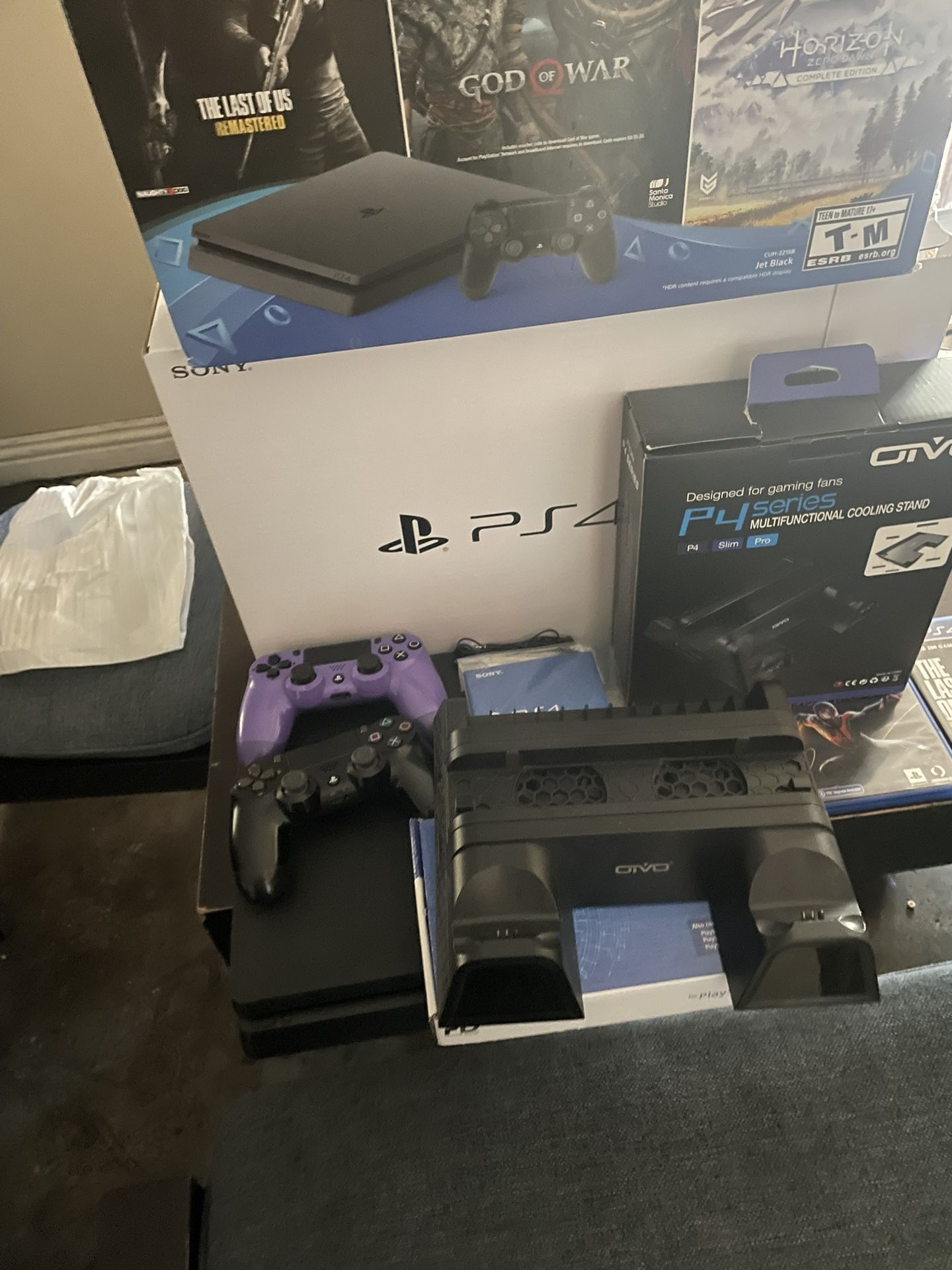 Ultimate PS4 2TB Bundle for Sale in Las Vegas, NV - OfferUp