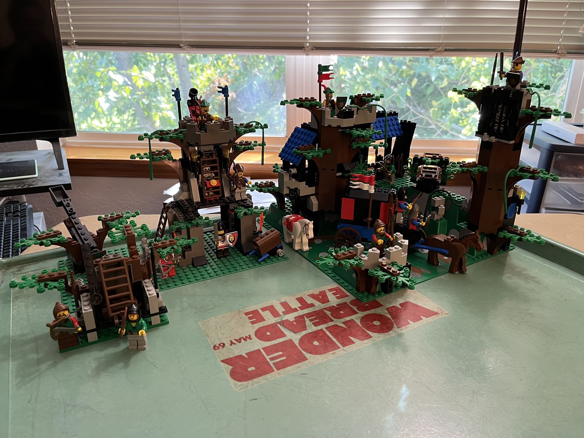 90s Lego Forestmen Dark Forest for Sale in Salem, OR - OfferUp