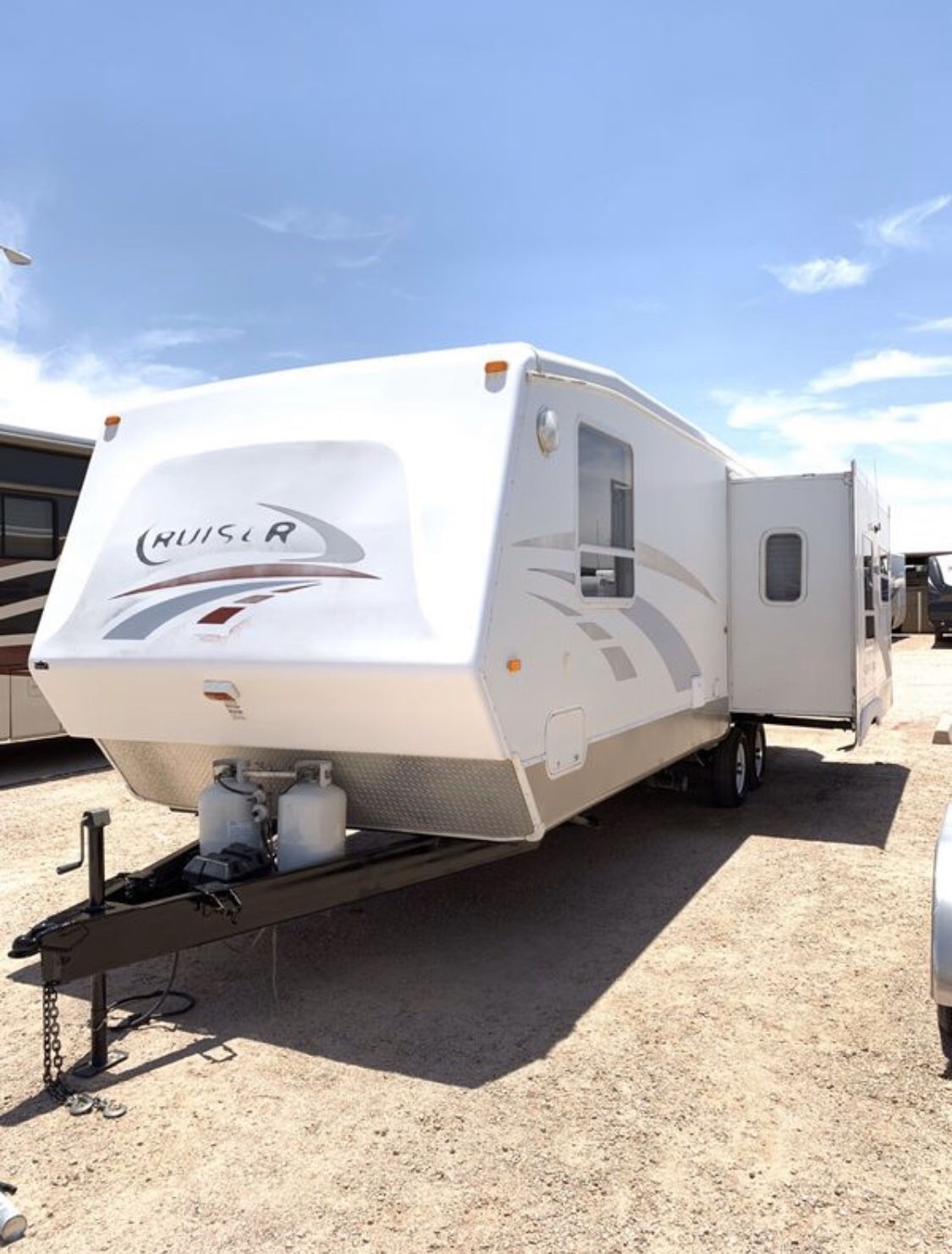 2005 cruiser V front travel trailer 29ft With a slide for Sale in ...
