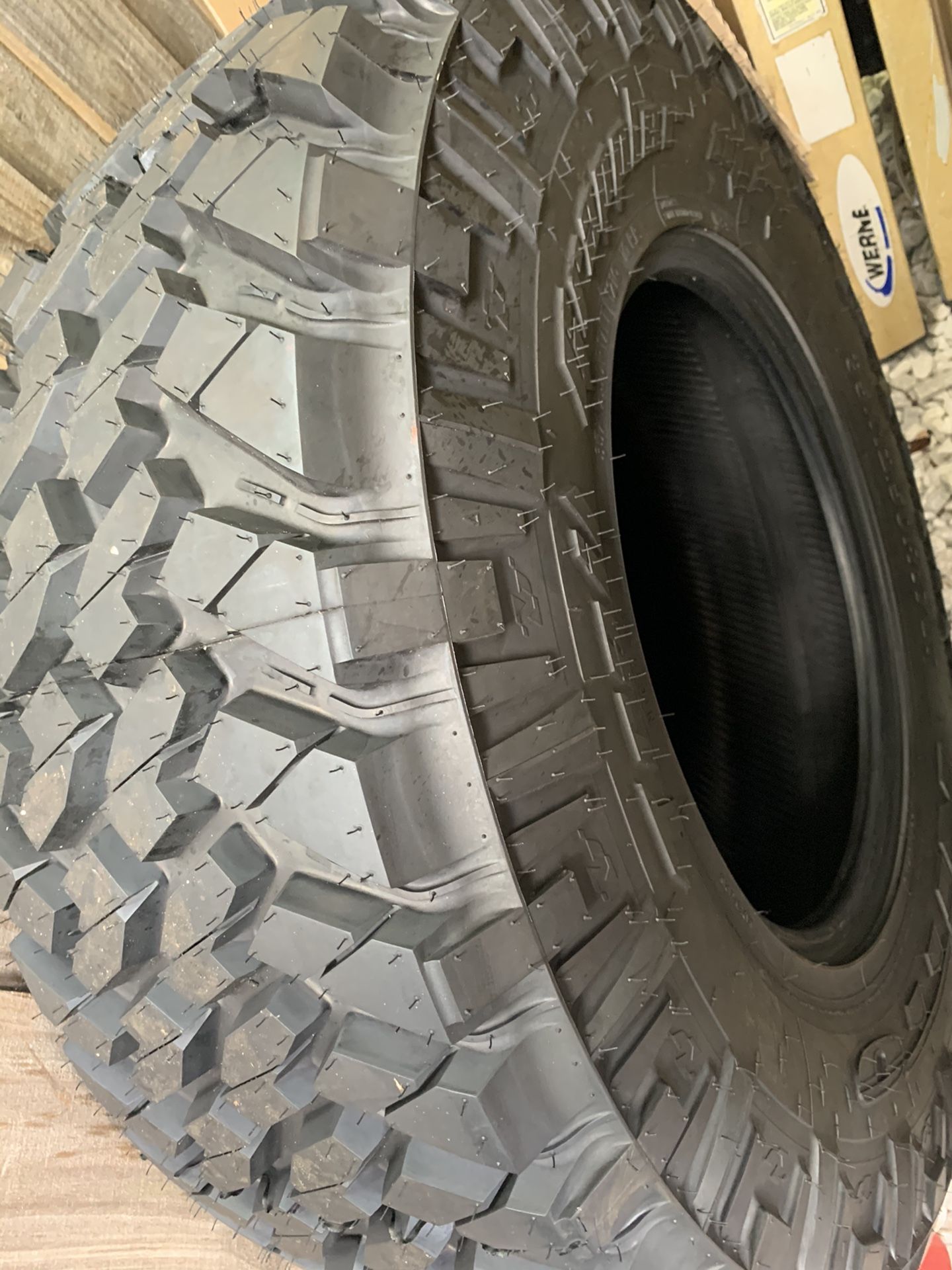 NITTO TRAIL GRAPPLER MT 35x12.5-17 BRAND NEW TIRE ONE TIRE for Sale in ...