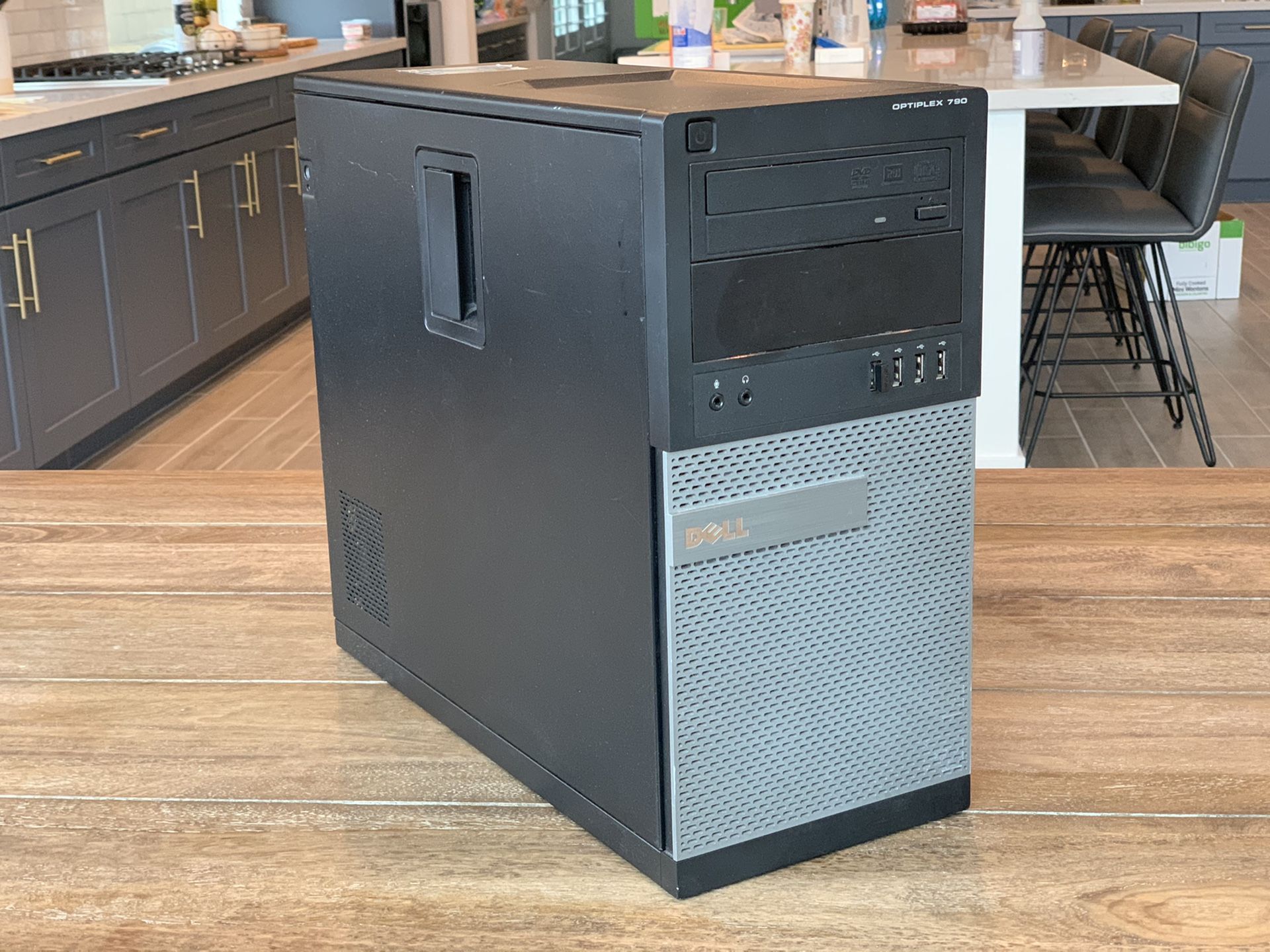 Dell Optiplex Core i7 Entry Level Gaming PC for Sale in Gilbert, AZ ...