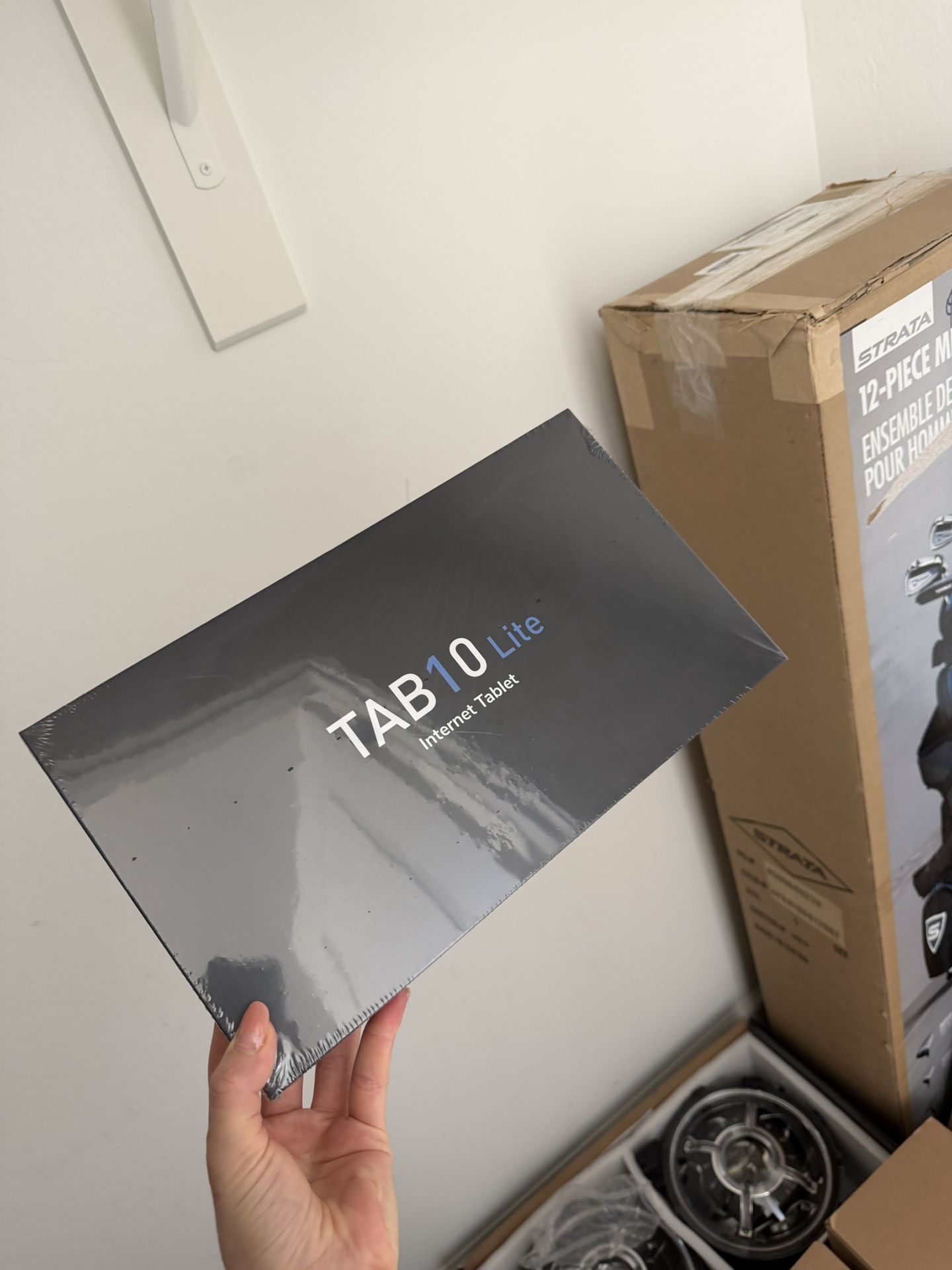 Tablet for Sale in Surprise, AZ - OfferUp