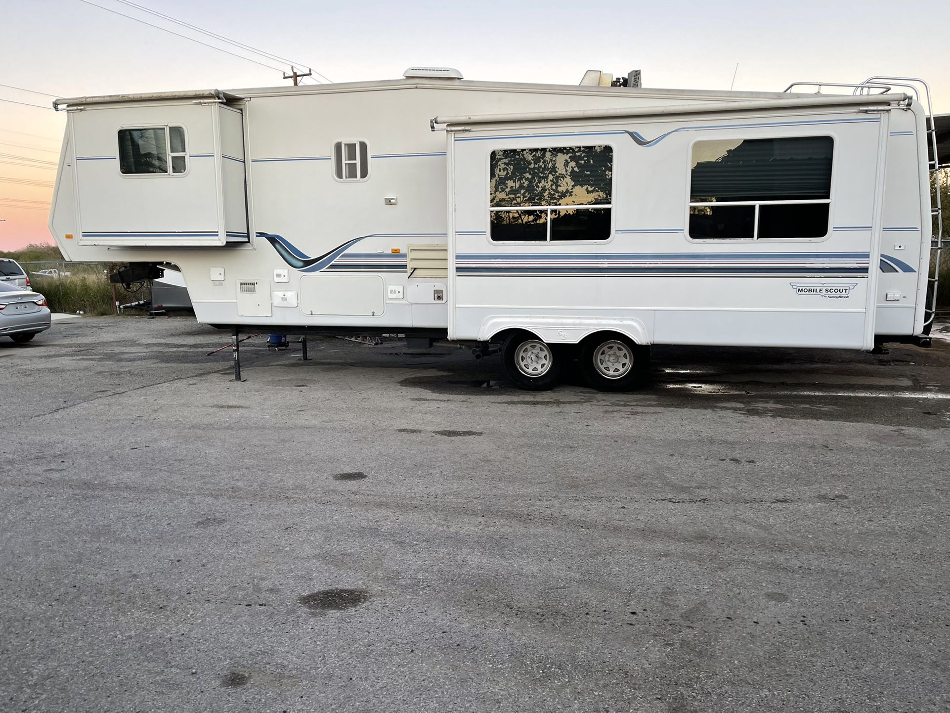 2000 Sunnybrook Mobile Scout RV. $8700 for Sale in San Antonio, TX ...