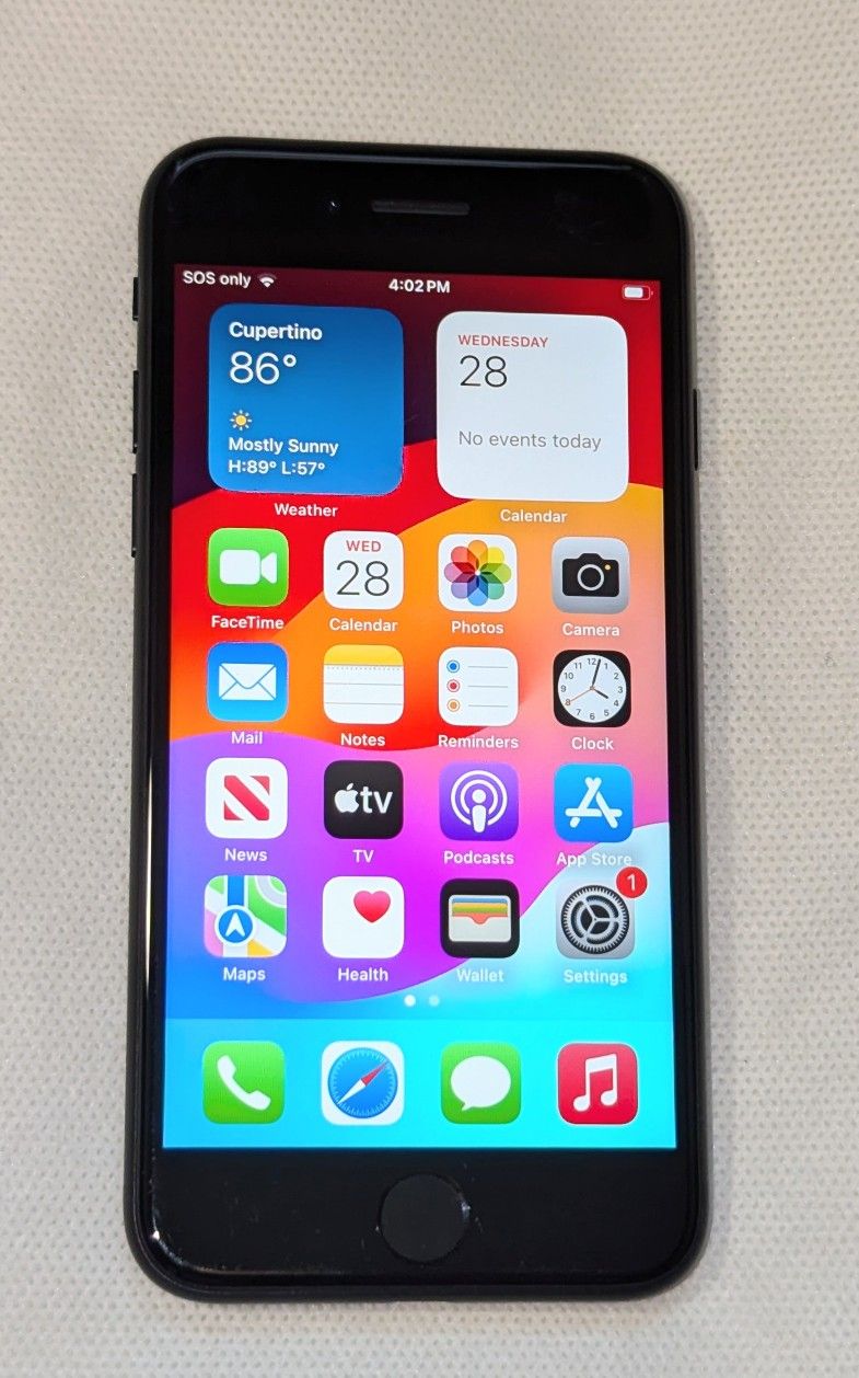 Nice Black APPLE iPhone SE 2 2ND GEN 64GB iOS18 for Sale in Queens, NY ...