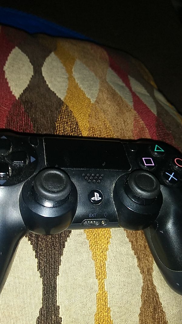 Broken ps4 controller for Sale in Chino Hills, CA - OfferUp