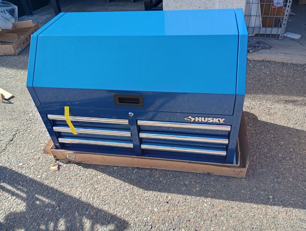 Husky Tool Box,Top Chest for Sale in Phoenix, AZ - OfferUp