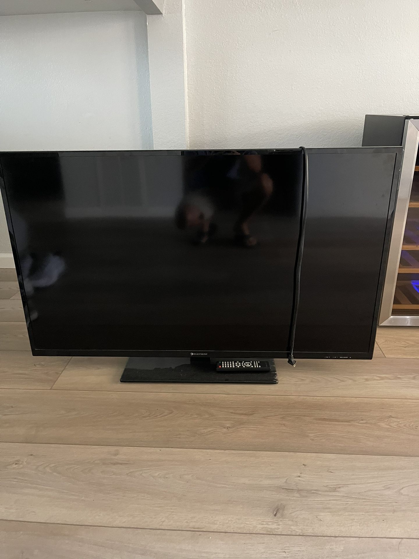 55 Inch Element TV for Sale in Phoenix, AZ - OfferUp
