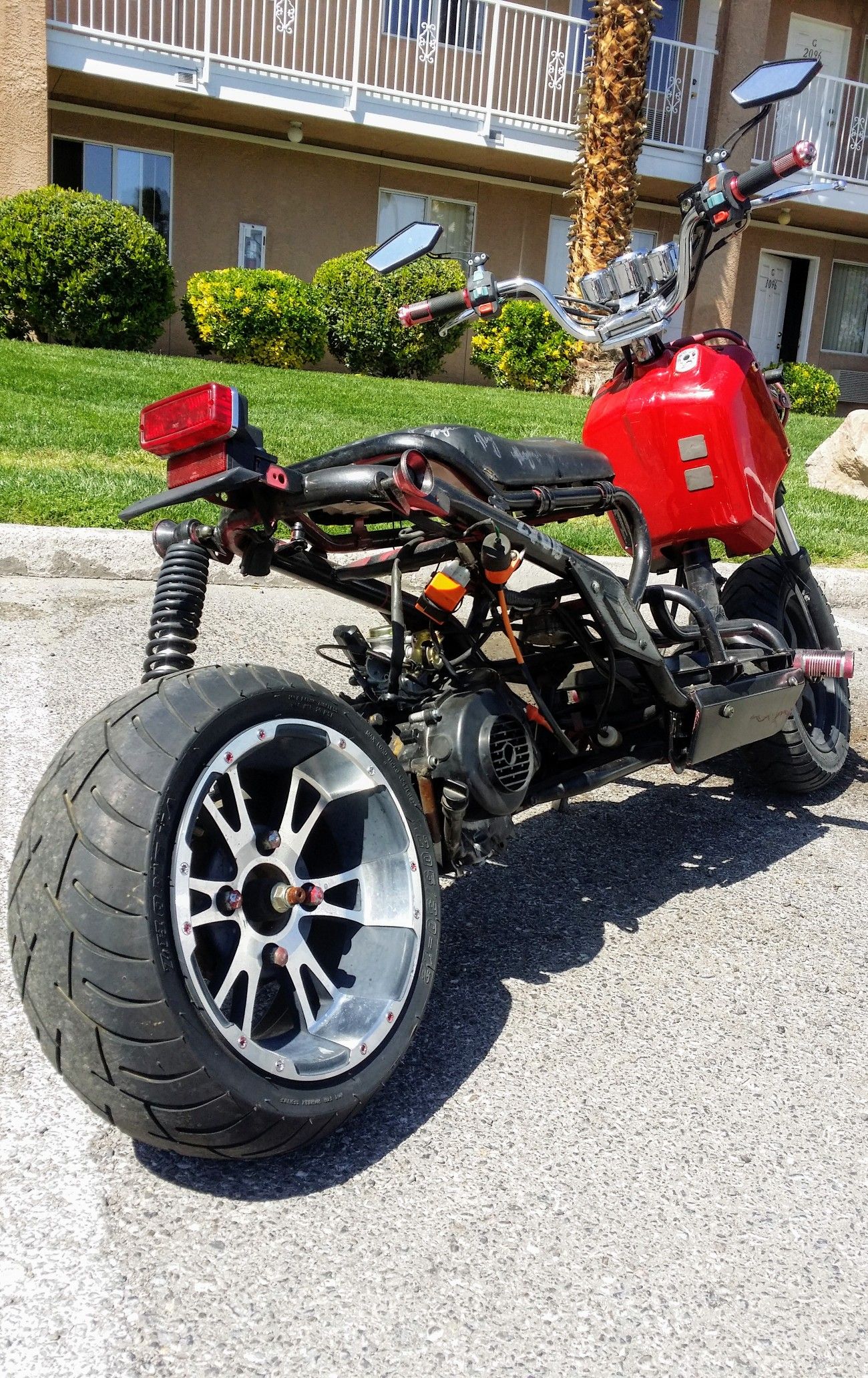 Scooter/Moped 49cc Maddog Upgraded Non-Running Ruckus Style Fat Tire ...