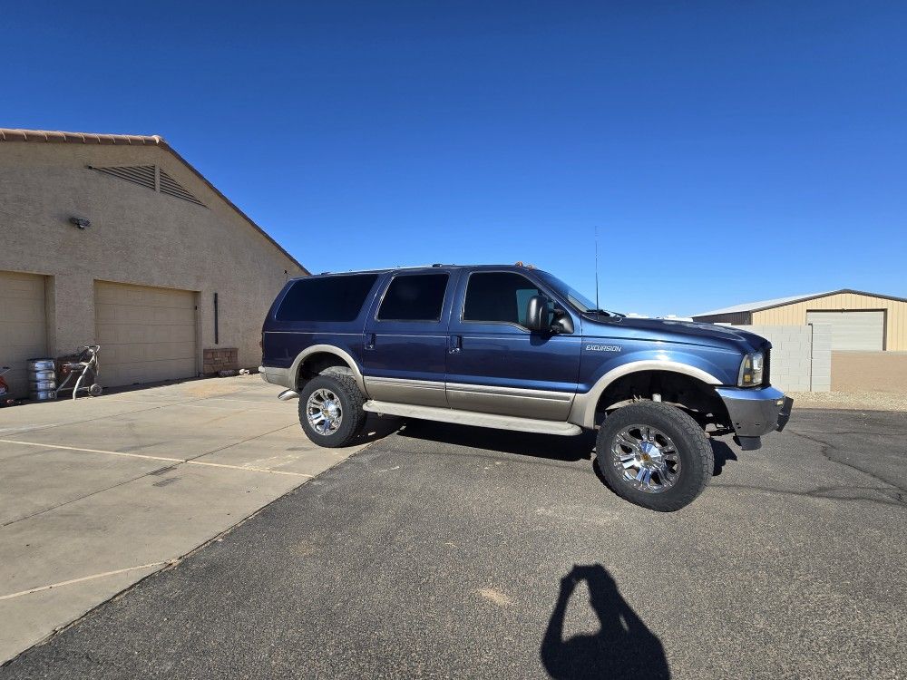 2002 Ford Excursion for Sale in Queen Creek, AZ - OfferUp