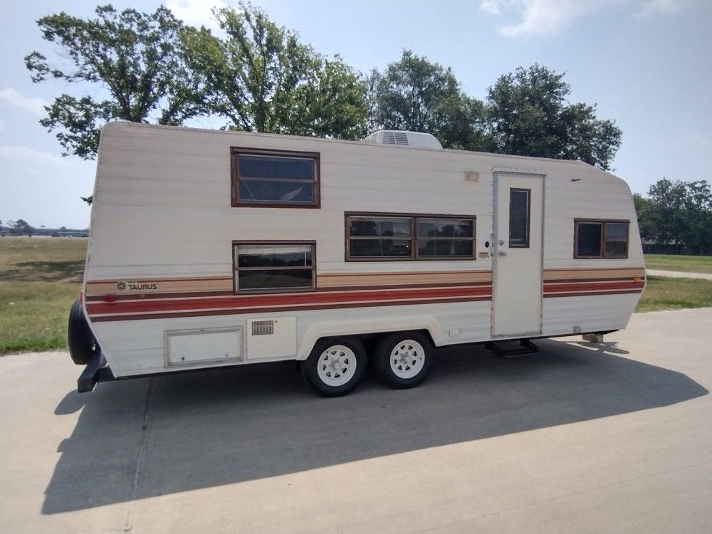 1984 Taurus mede by Terry 22 ft camper trailer for Sale in Houston, TX ...