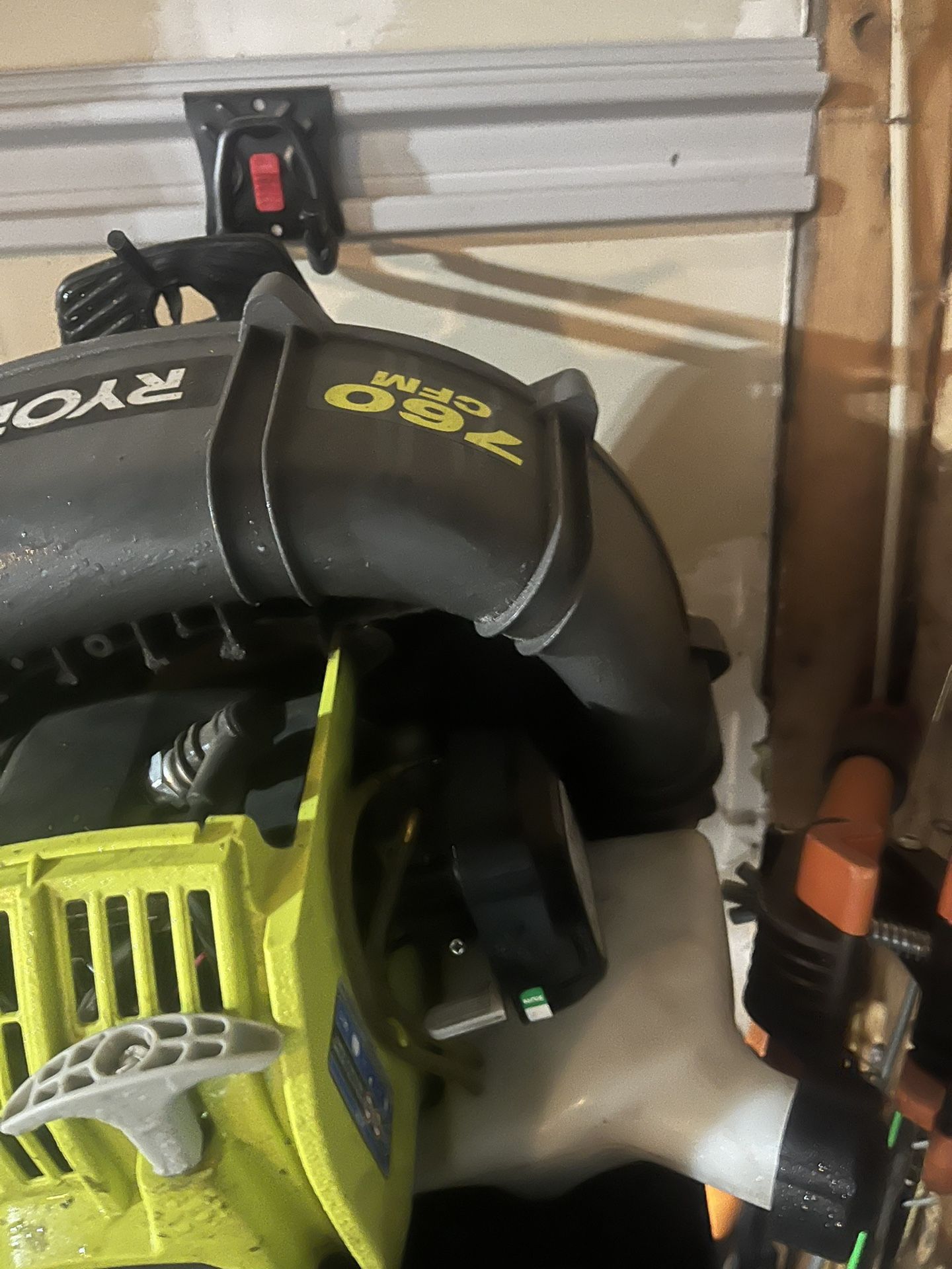 Ryobi 750cfm Gas Backpack Blower. for Sale in Tacoma, WA - OfferUp