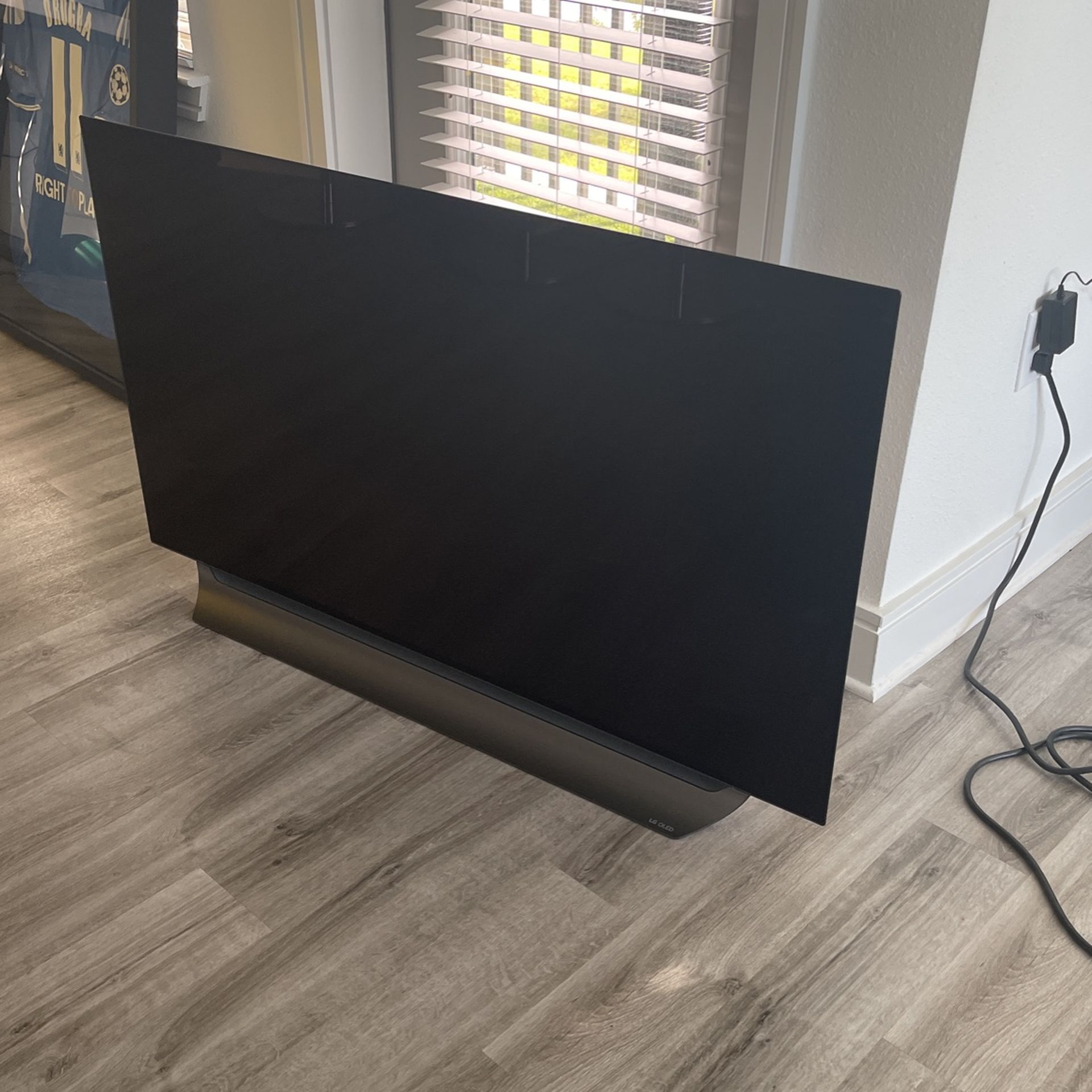 LG 55 inch Oled 4K TV 120 Hz for Sale in Jacksonville, FL - OfferUp