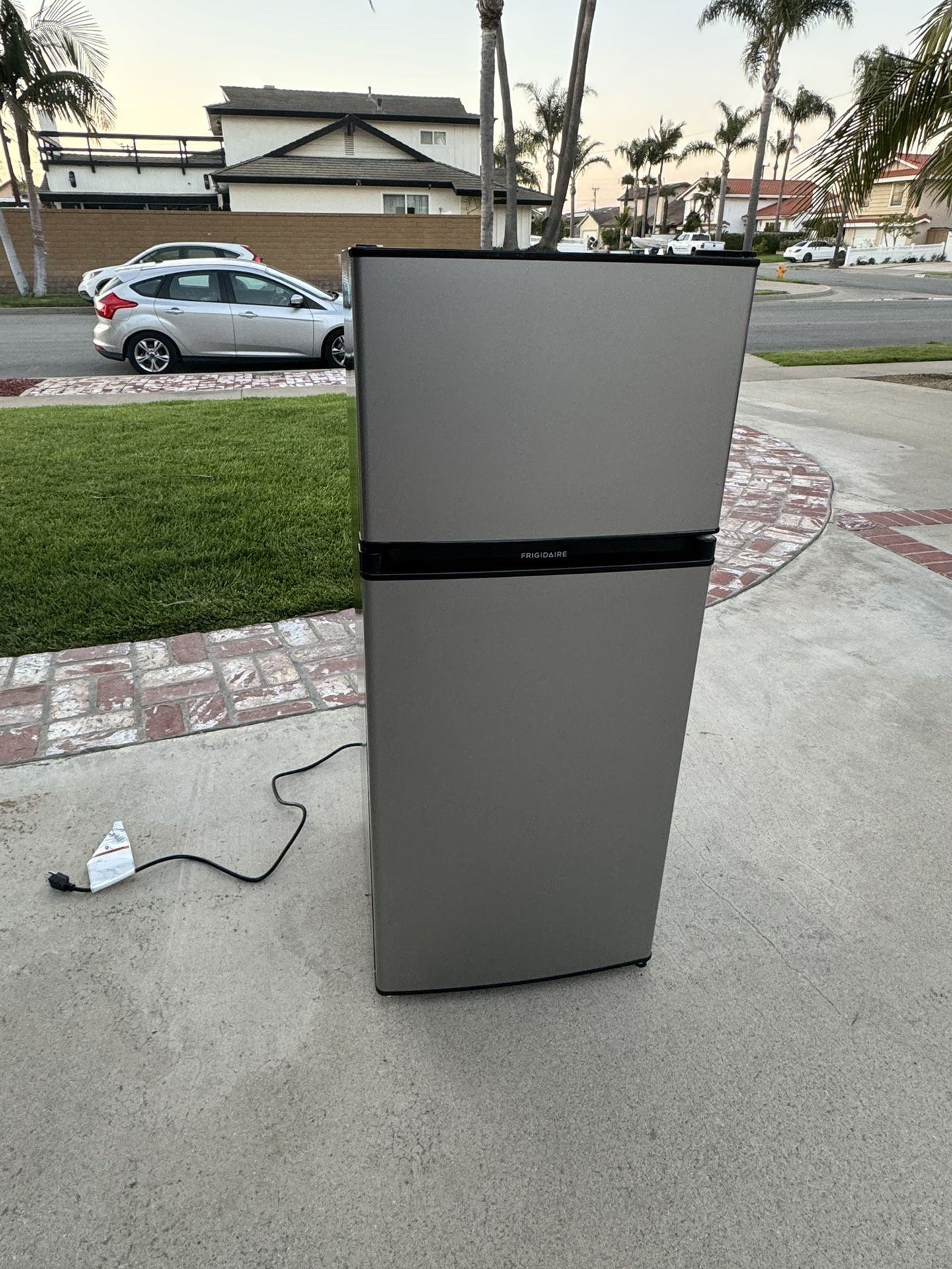 Tall Mini Fridge (44 in.) for Sale in Huntington Beach, CA - OfferUp