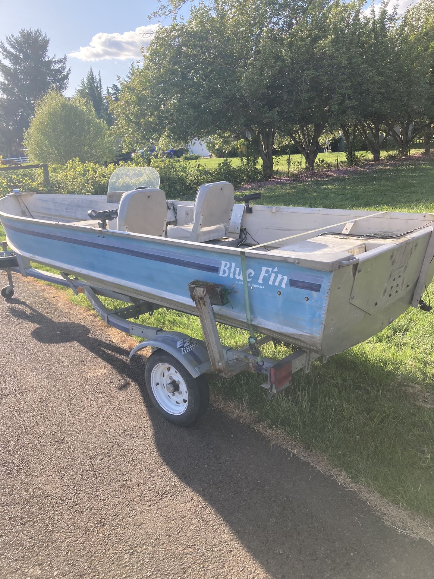 1985 blue fin aluminum boat for Sale in Clackamas, OR - OfferUp