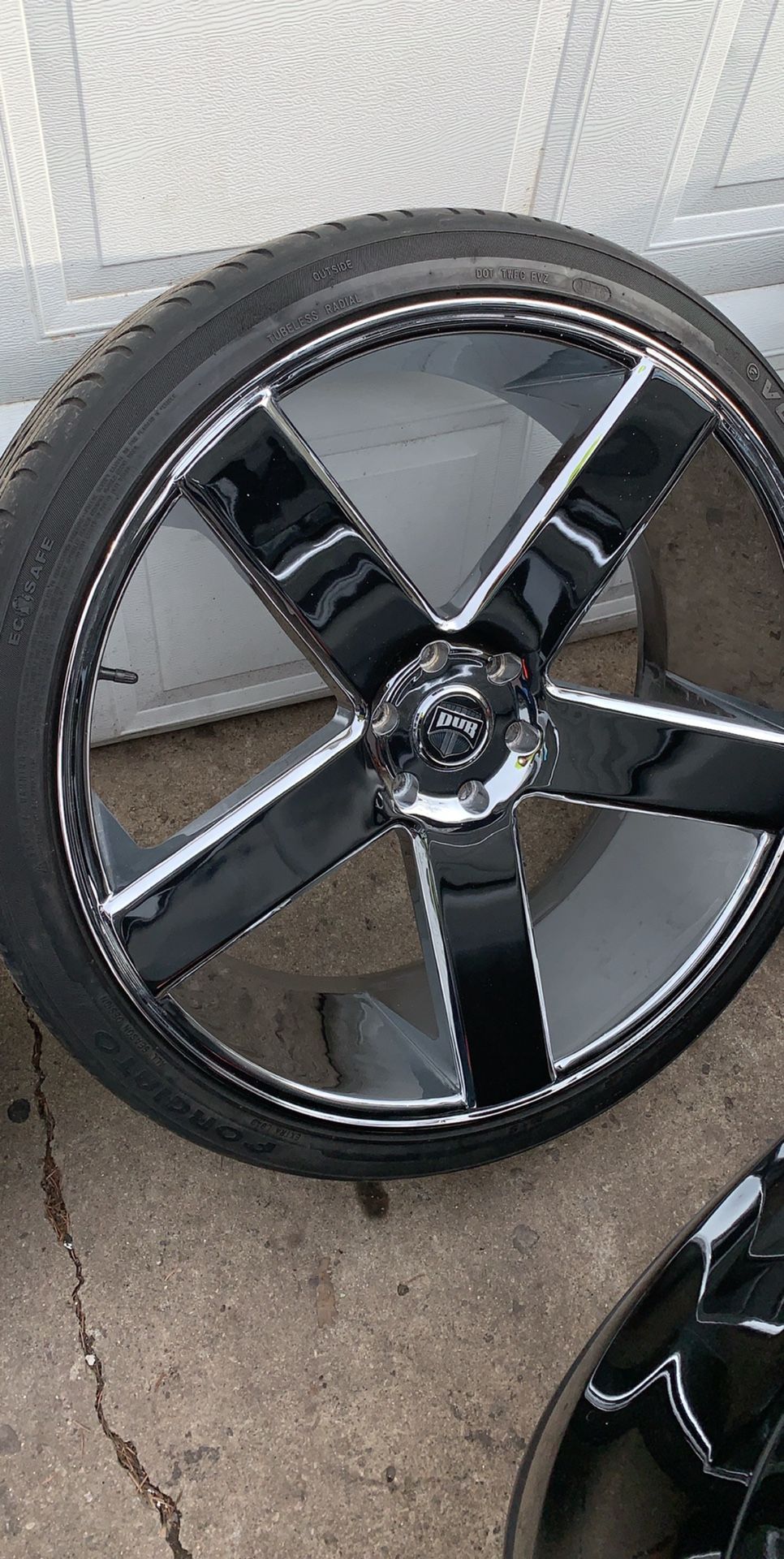 26 inch dub ballers forgiato tires for Sale in Carpentersville, IL ...