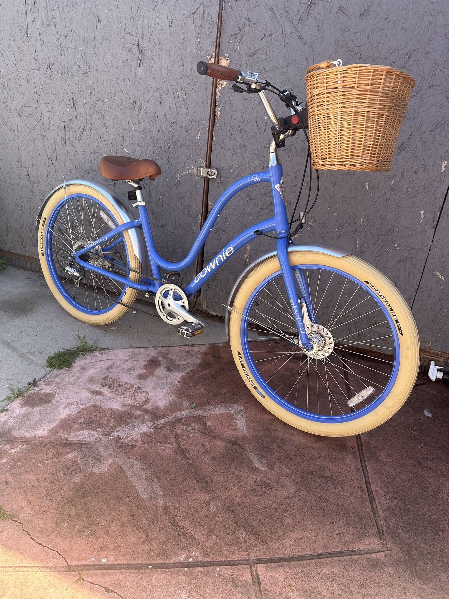 Electra Townie 9D Ballon Ladies Beach Cruiser Bike for Sale in Garden ...