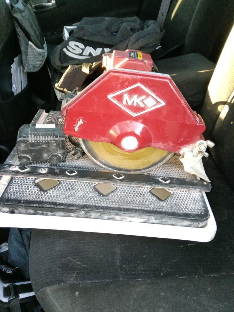 Mk Wet Tile Saw/Cutter for Sale in Phoenix, AZ - OfferUp