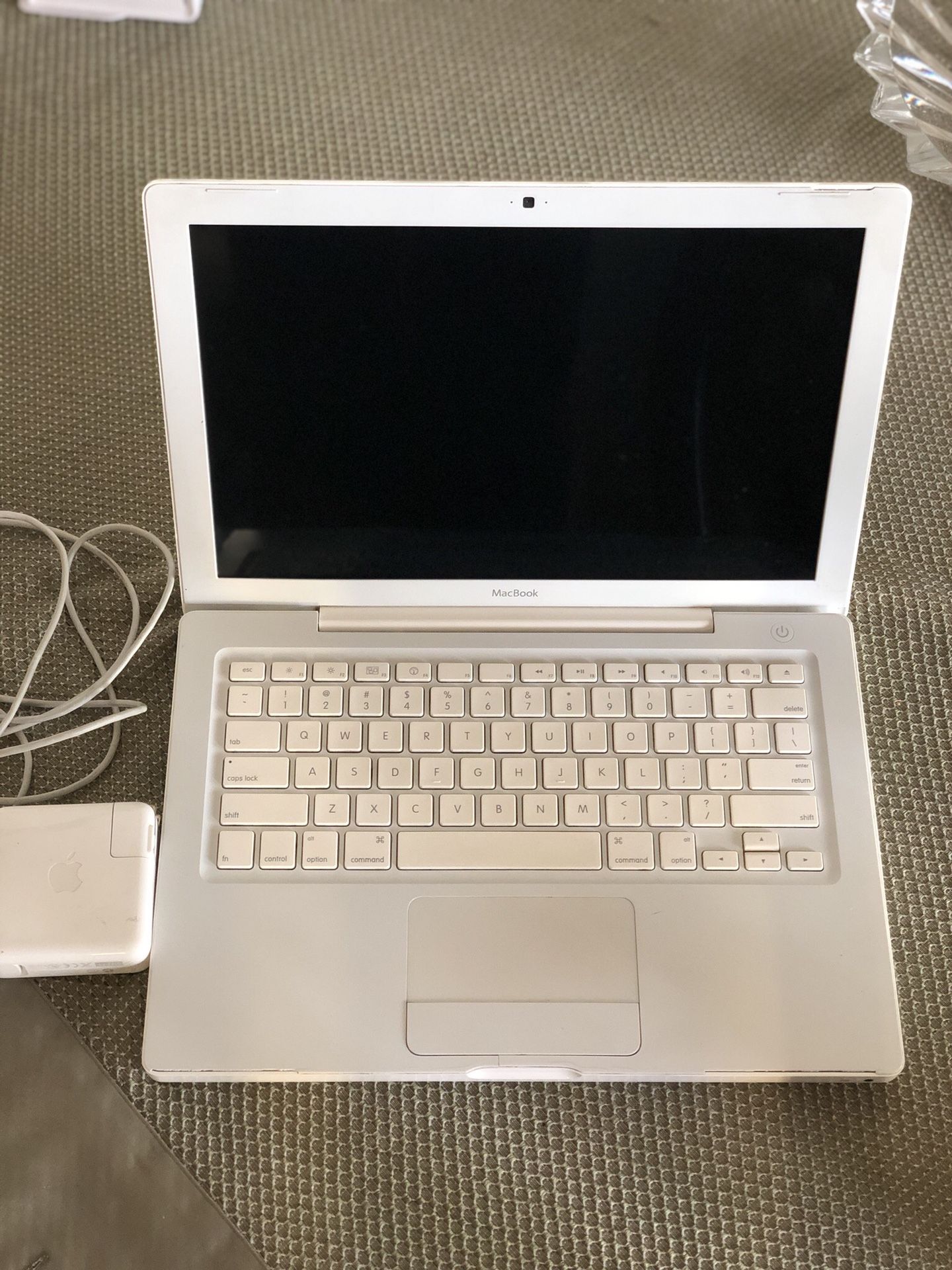 White Apple Laptop Computer with wall charger for Sale in San Jose, CA ...
