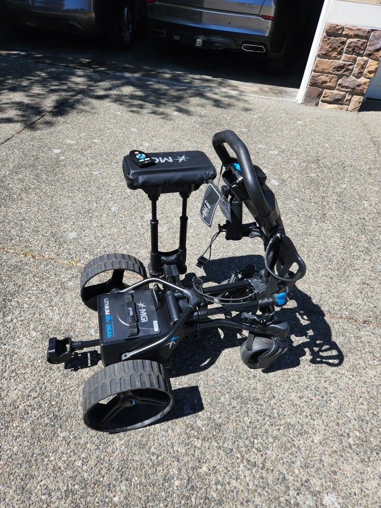 MGI Quad Navigator - Remote Controlled Electric Golf Caddy for Sale in ...