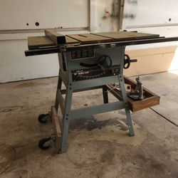 Delta 10 Table Saw. for Sale in San Antonio TX OfferUp