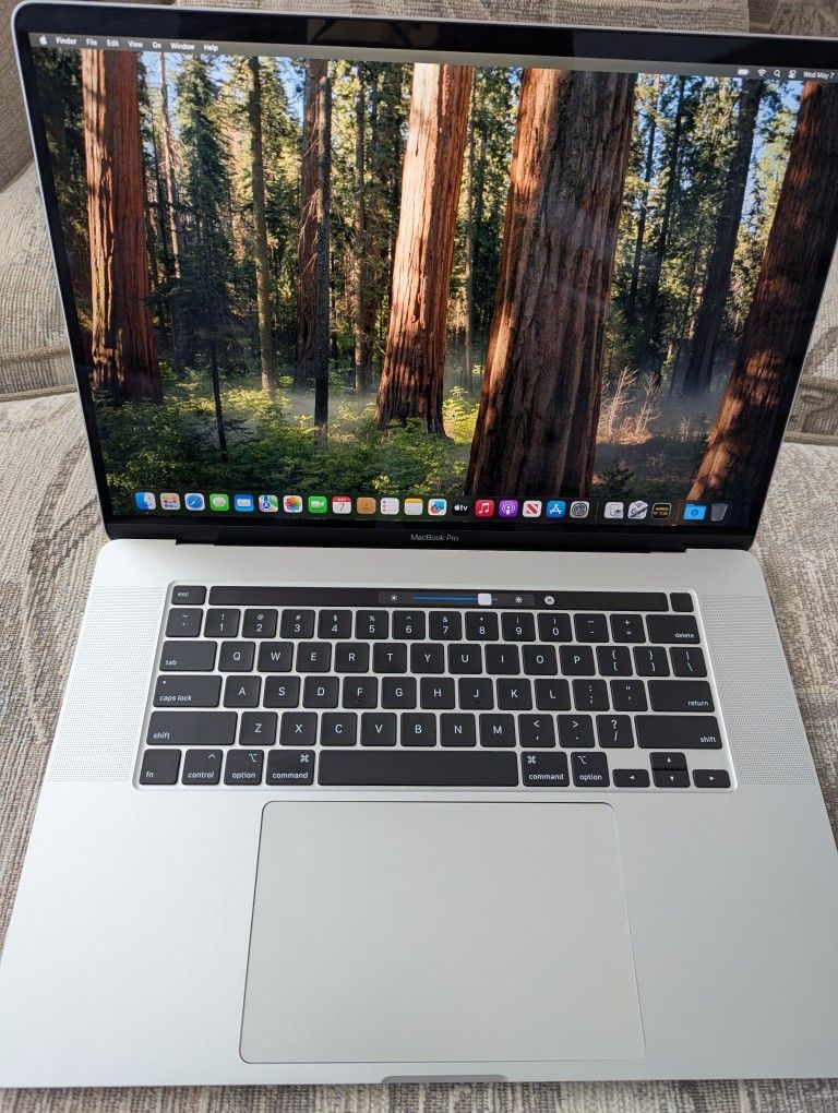 16 Inch Silver MacBook Pro for Sale in Menifee, CA - OfferUp