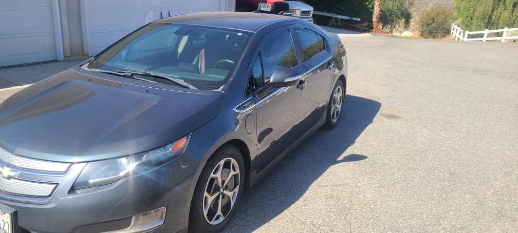 2013 Chevrolet Volt for Sale in Menifee, CA - OfferUp