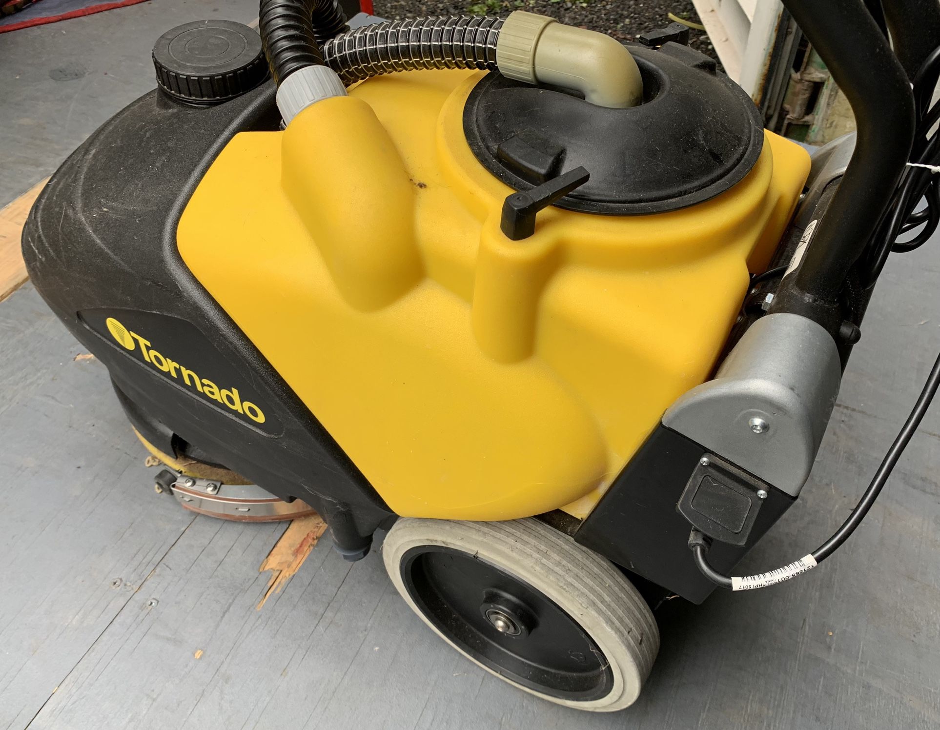 Tornado 14 Inch Compact, Cordless, Automatic, Scrubber, Auto Scrubber ...