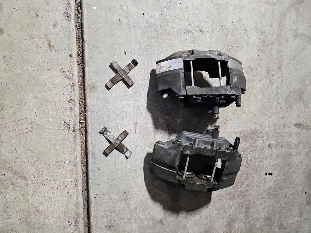 LS400 Brakes Calipers Sumitomo Alyminum 4 Piston for Sale in Las Vegas ...