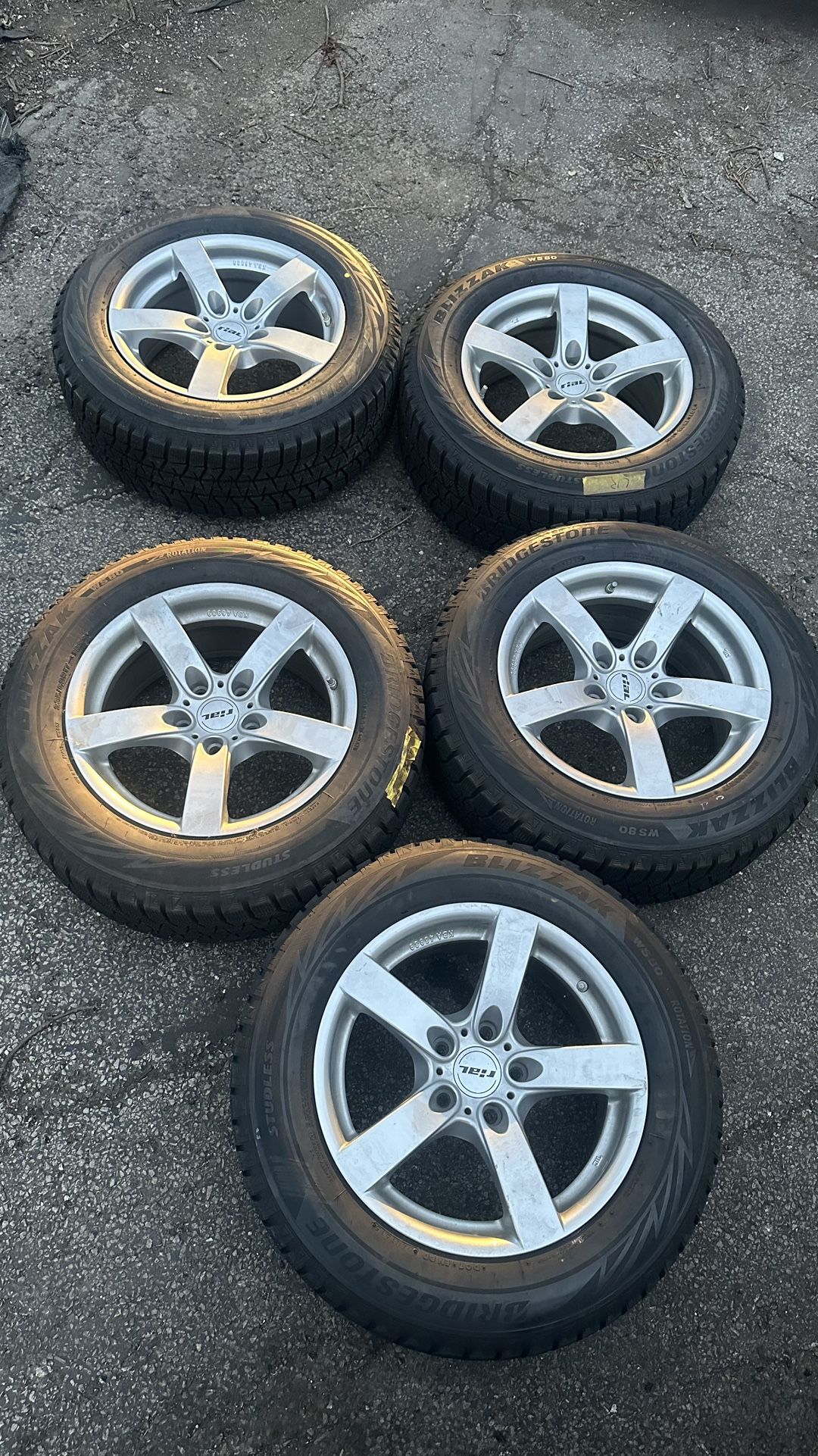 5x120 17 Inch Wheels for Sale in Bensenville, IL - OfferUp