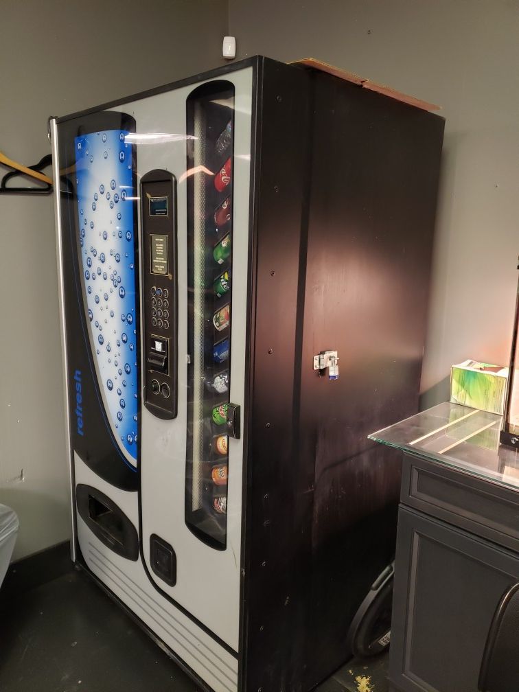 Pop machine for Sale in Oaklandon, IN - OfferUp