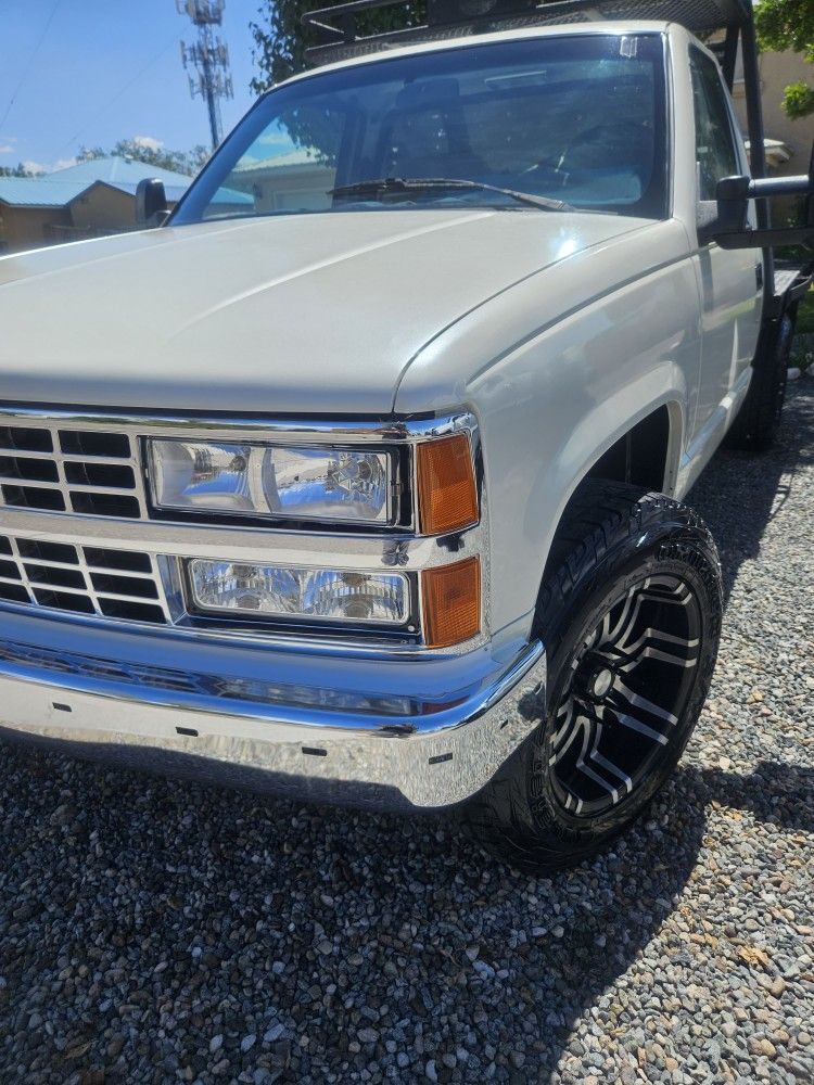 1990 Chevrolet C/K 2500 for Sale in Albuquerque, NM - OfferUp