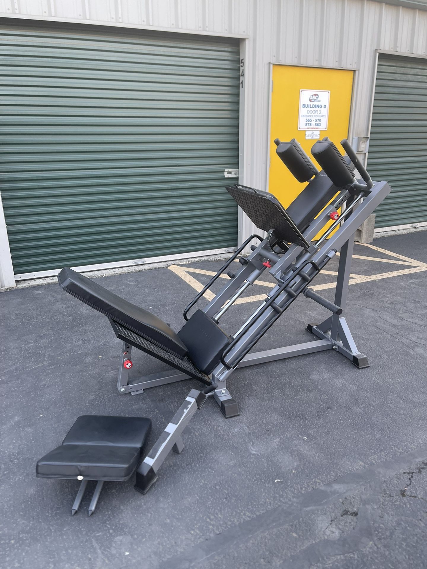 Body Craft F660 Leg Press/Hip Sled / hack Squat for Sale in Auburn, WA ...