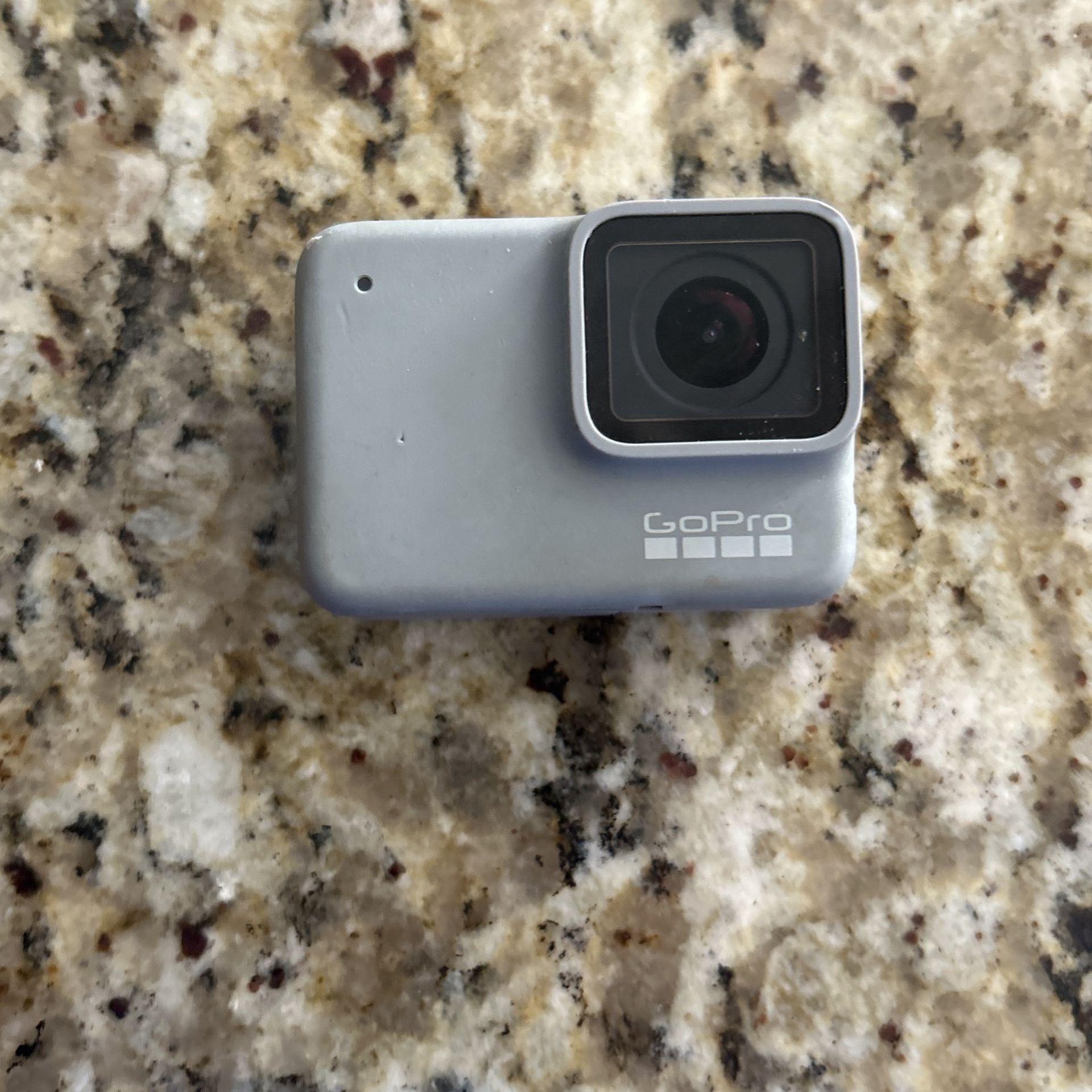GOPRO HERO 7 WHITE for Sale in Madison, MS - OfferUp