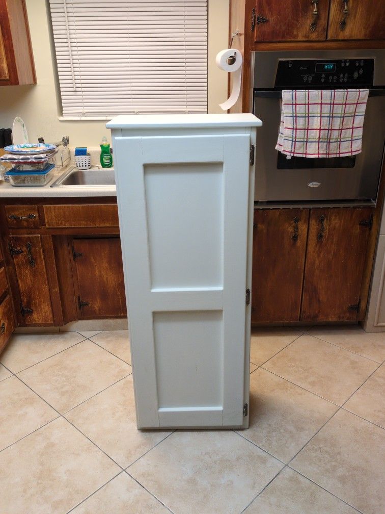 Cabinet for Sale in Boca Raton, FL - OfferUp