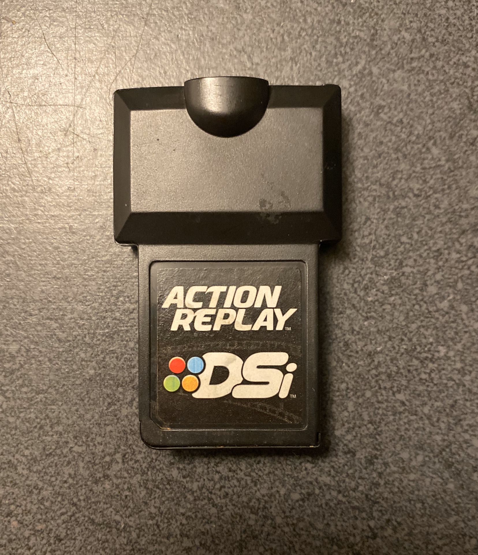 Action Replay DSi (DS LITE NOT INCLUDED. AR CABLE AND CD NOT INCLUDED ...