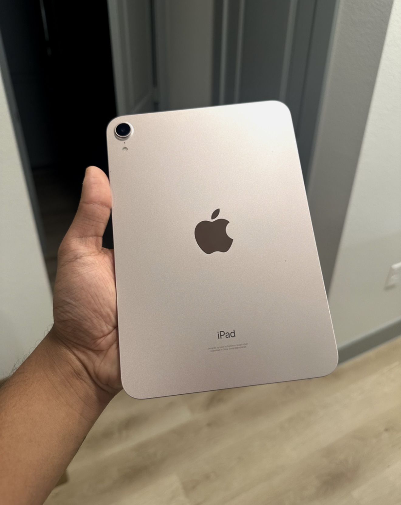 iPad Mini 6th Gen 64gb Cellular for Sale in Lynnwood, WA - OfferUp