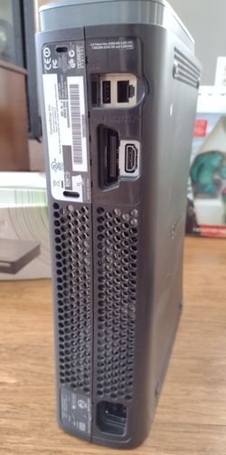 Xbox 360 Elite Slim Back