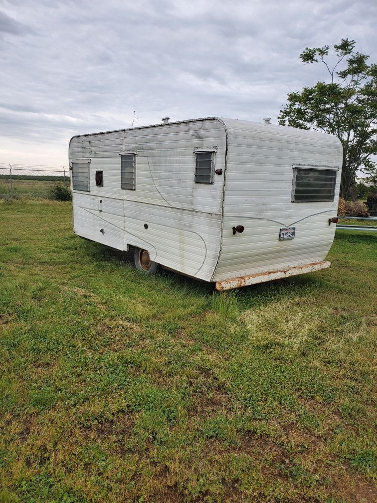 1962 Stanley very vintage coach rv for Sale in Fresno, CA - OfferUp